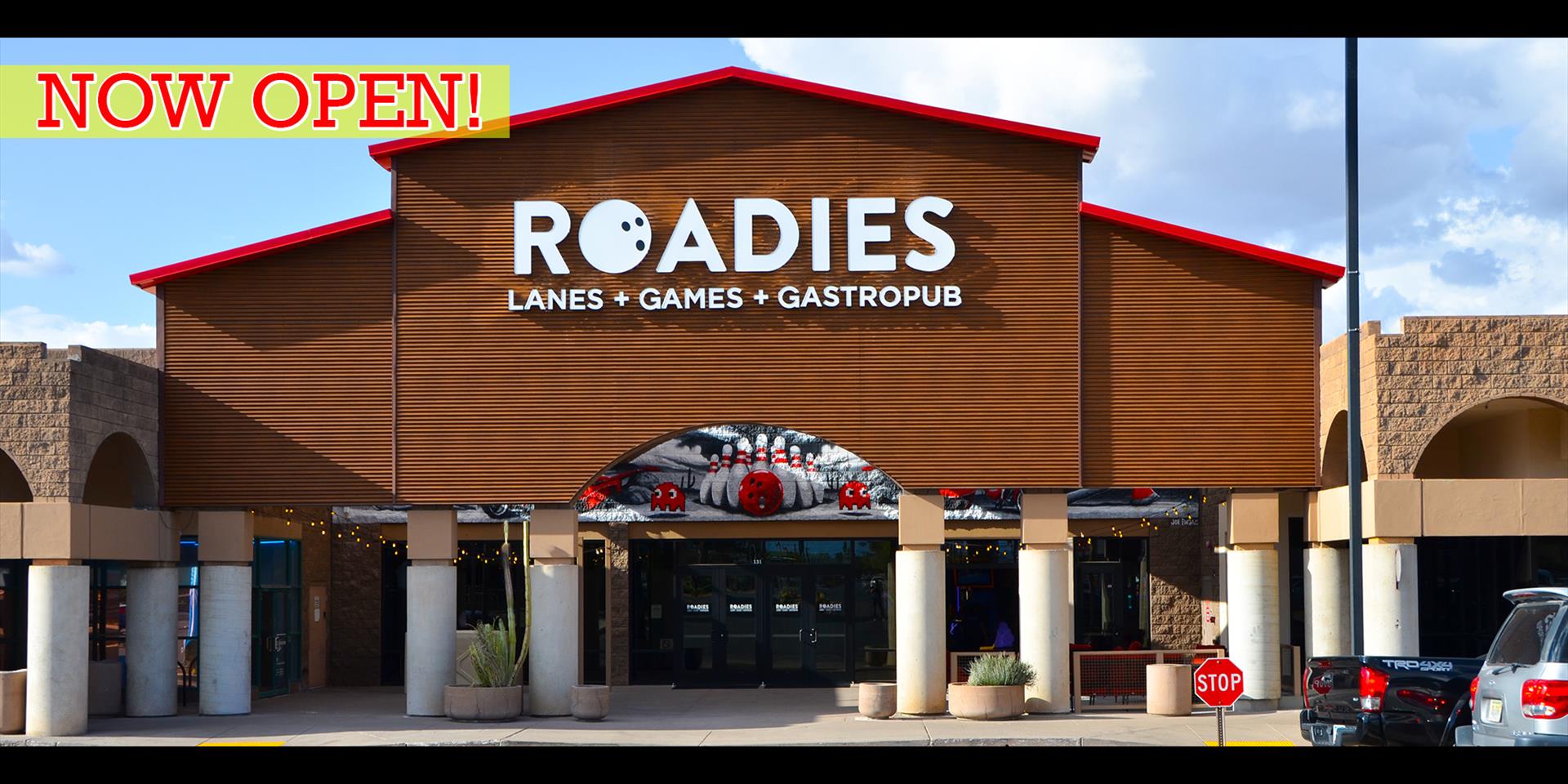 Entertainment Center | RoadHouse Cinemas Tucson | Dine-In Movie Theater